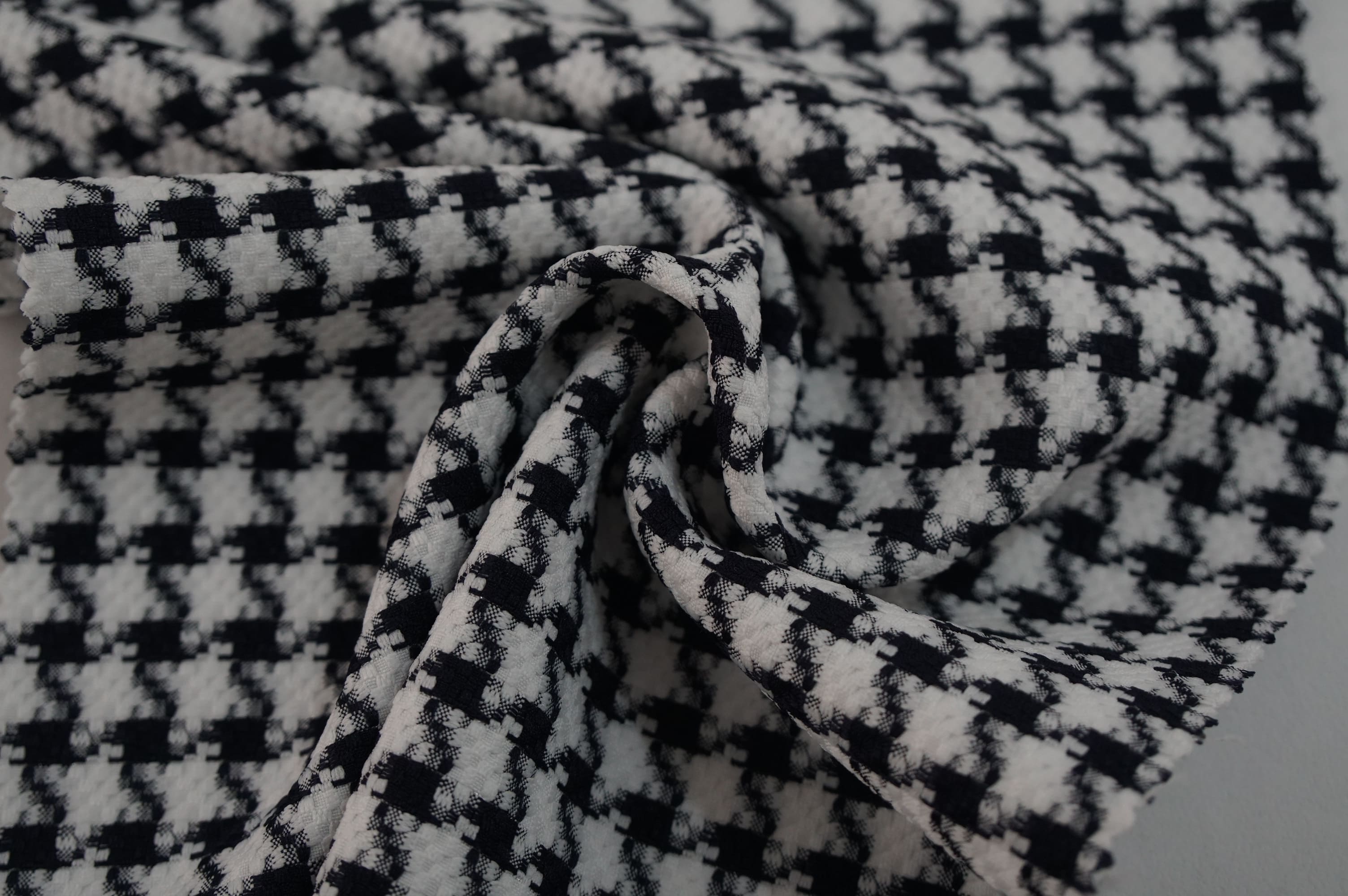 FANCY STYLE WOVEN FABRIC WITH METALLIC THREAD | Taiwantrade