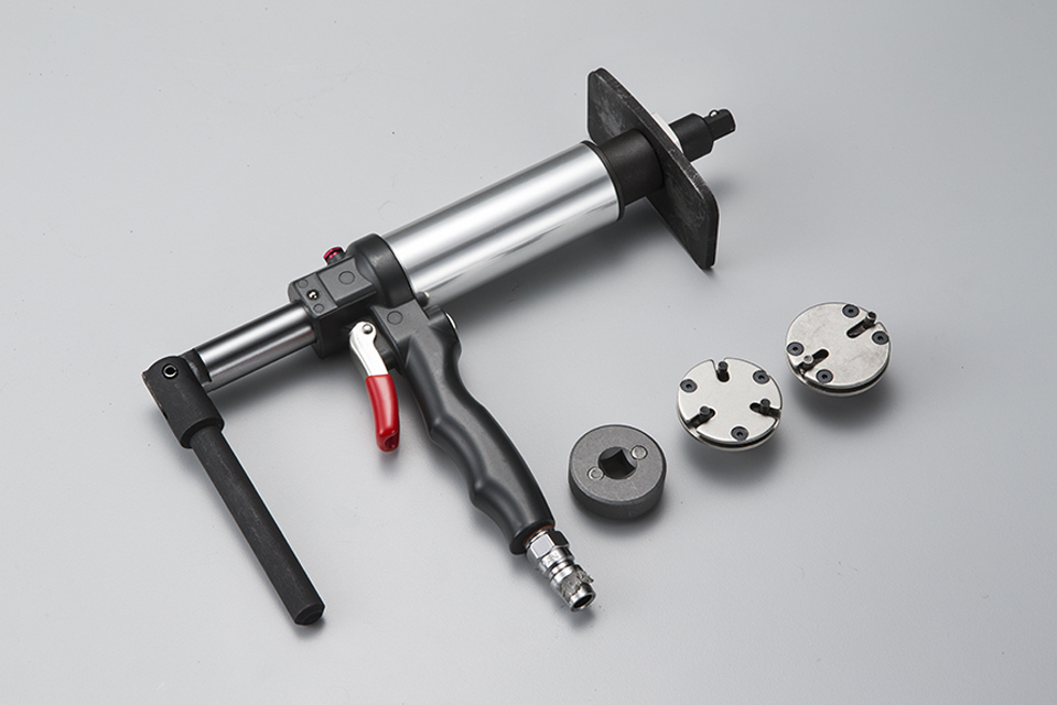 AIR BRAKE PISTON WIND BACK TOOL WITH 2 & 3 PIN BRAKE | Taiwantrade