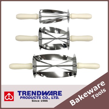 Triangular Croissant Cutter, 18/8 Stainless Steel Blade Plastic Handle ...