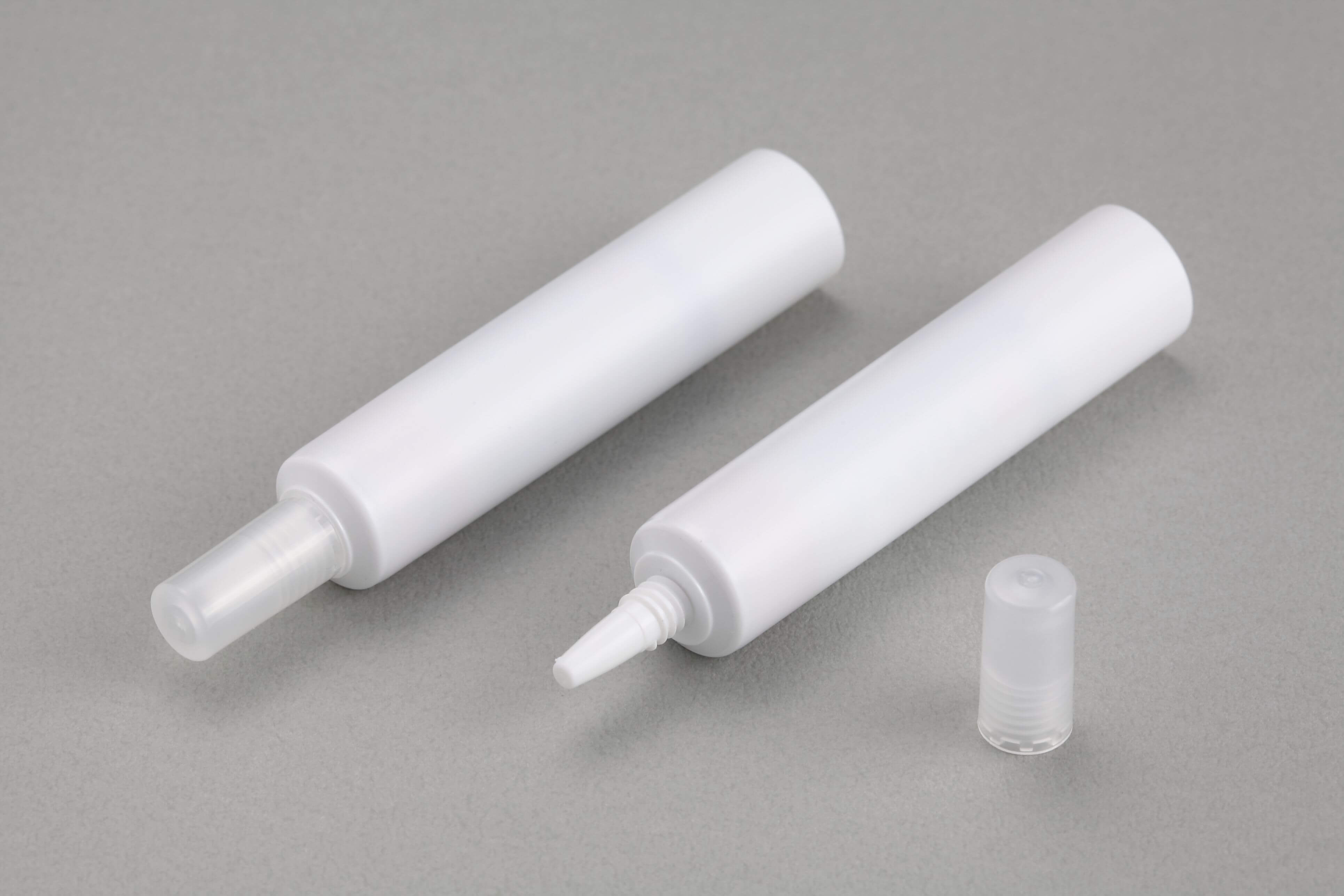 Bespoke Nozzle Tip Empty Plastic Cosmetic Tube Container with Screw Cap ...
