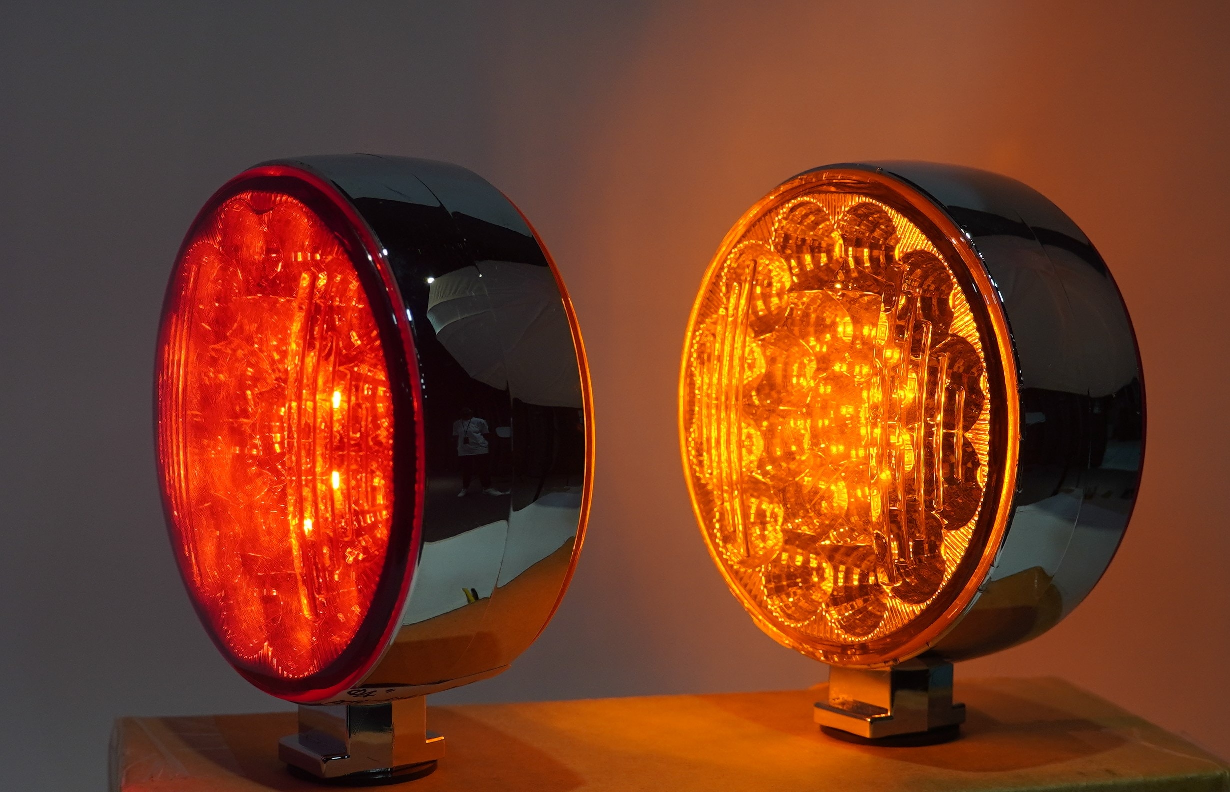 4" Round Double-Face LED Park & Turn Signal Light | Taiwantrade