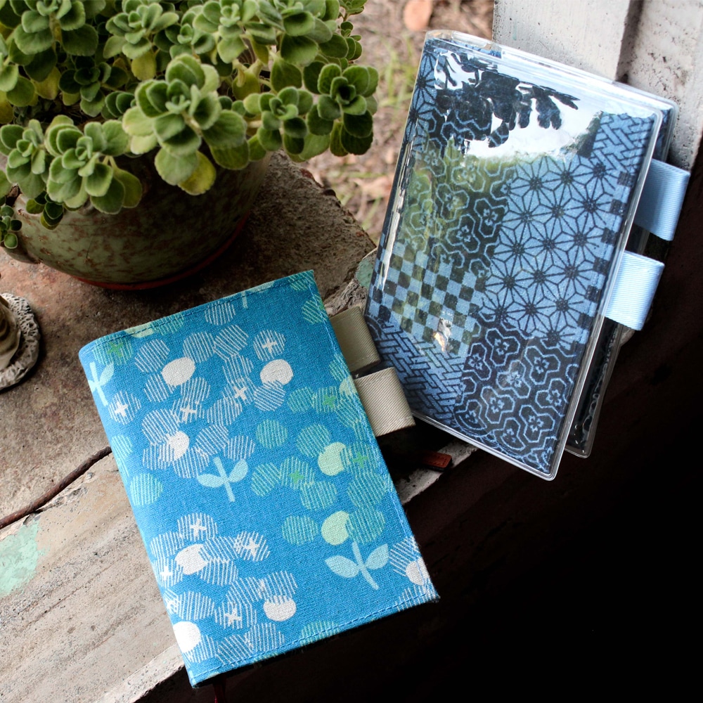 2023 A5 Daily View Diary Journal with Fabric Book Sleeve & Clear Book ...