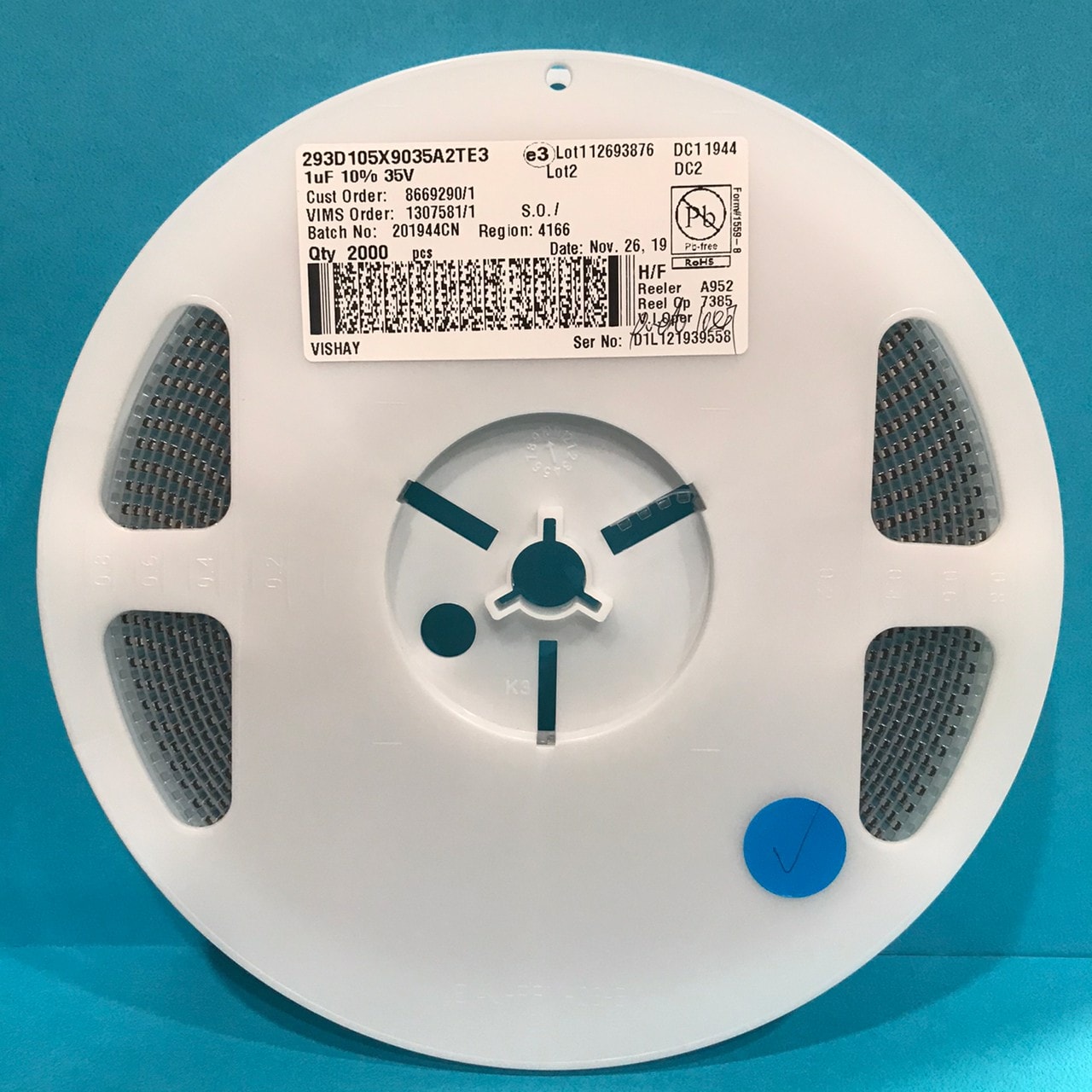 Tantalum Capacitor 293D105X9035A2TE3 1UF 35V A 10% VISHAY | Taiwantrade.com