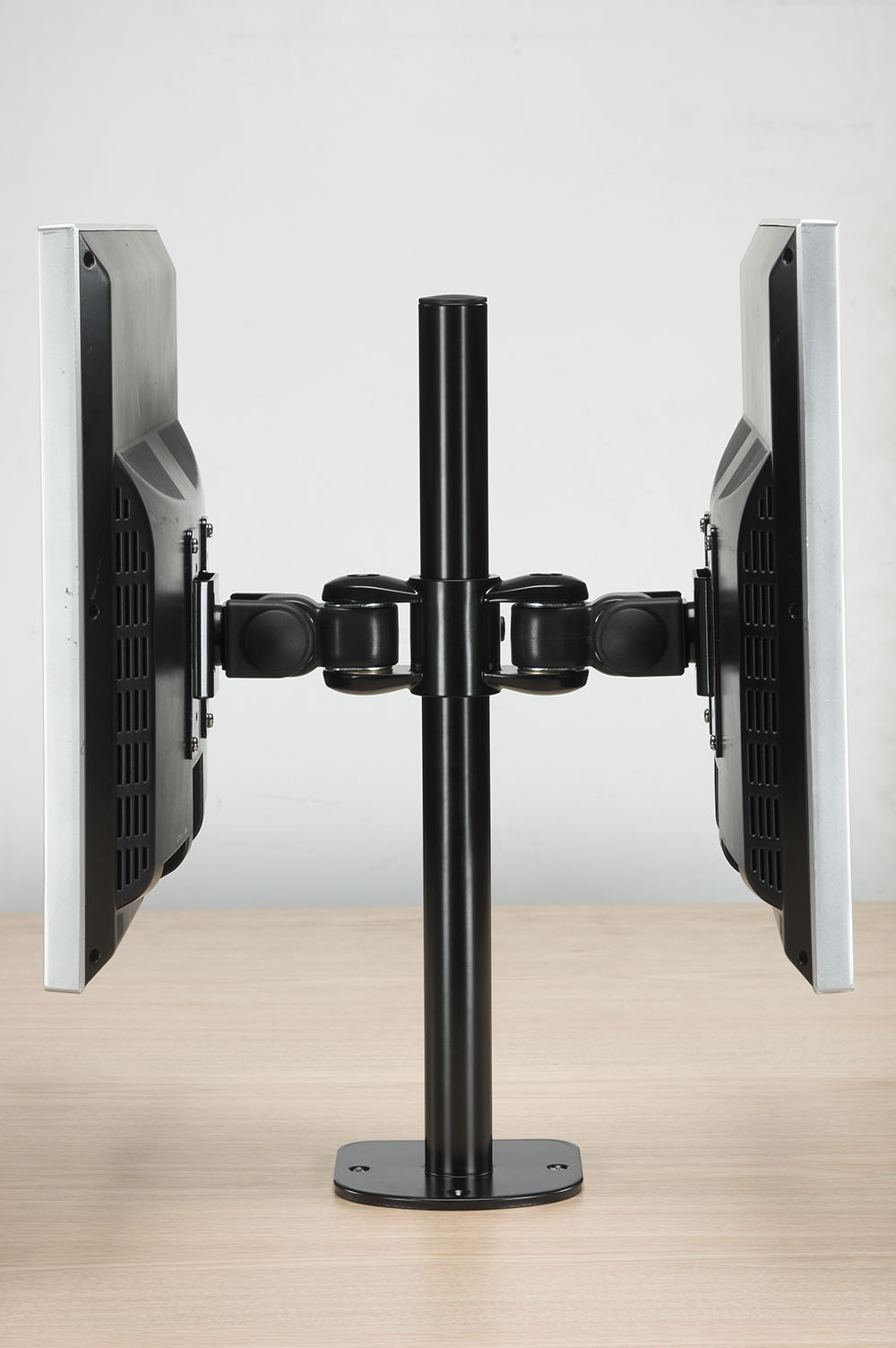 BACK TO BACK LCD STAND | Taiwantrade.com