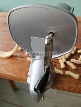 Eco- Friendly Manual Operated Italian Pasta Machine Cavatelli Maker for ...