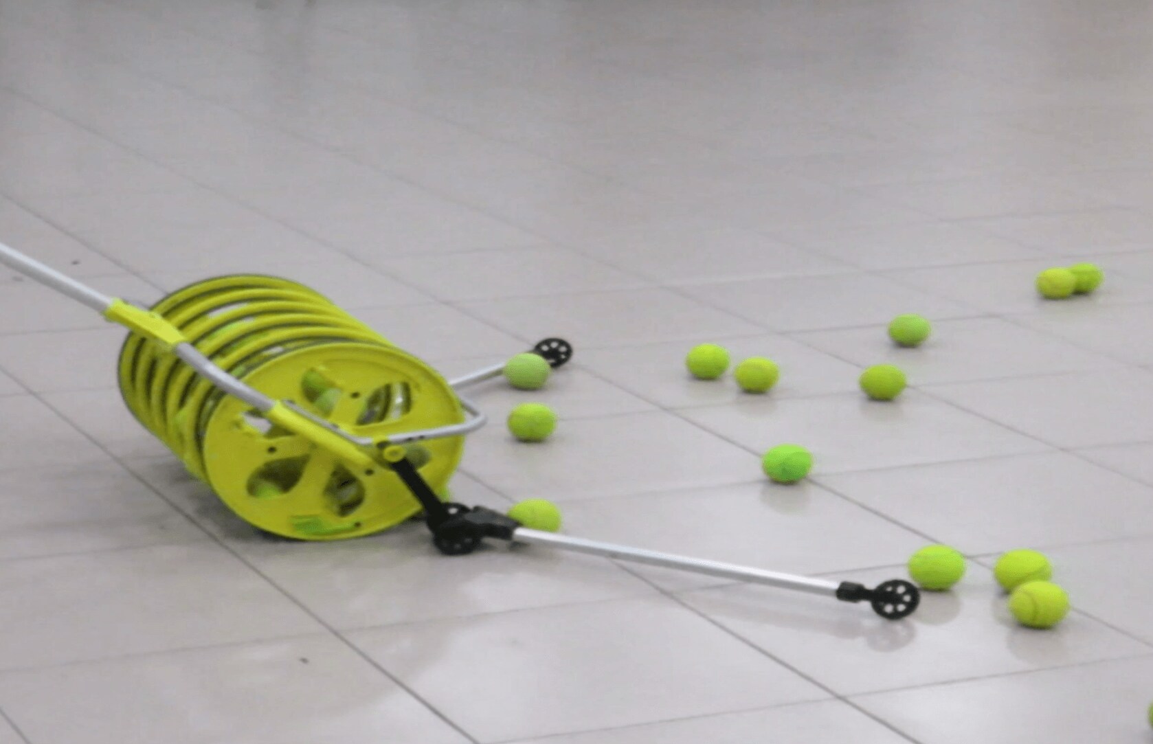 Tennis Equipment: Tennis Ball Picker | Taiwantrade