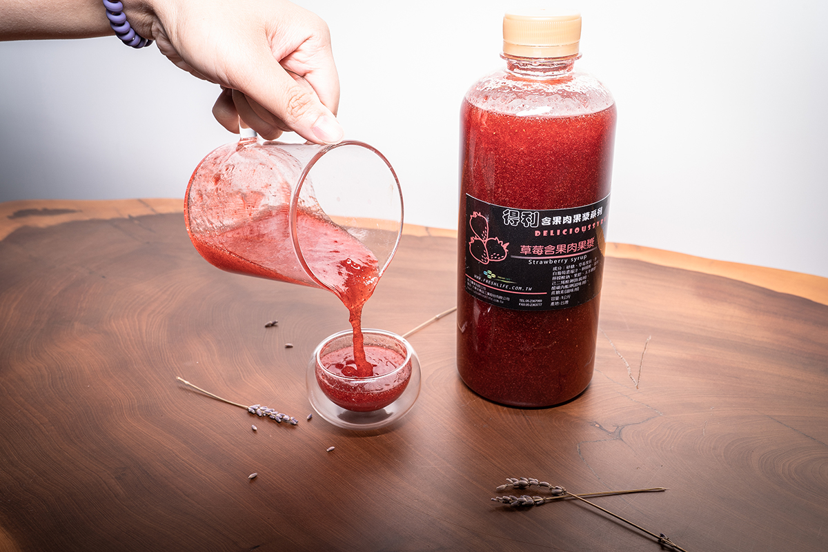 Deli Jam Series Strawberry Syrup For Drinks with The Pulp deli-jam-series-strawberry-syrup-for-drinks-with-the-pulp