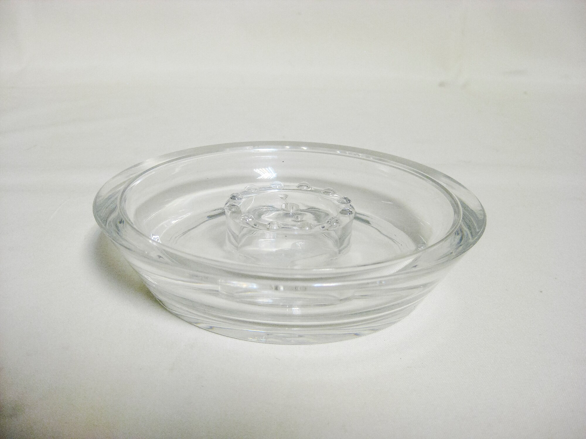 Acrylic Soap Dish , Round Style | Taiwantrade