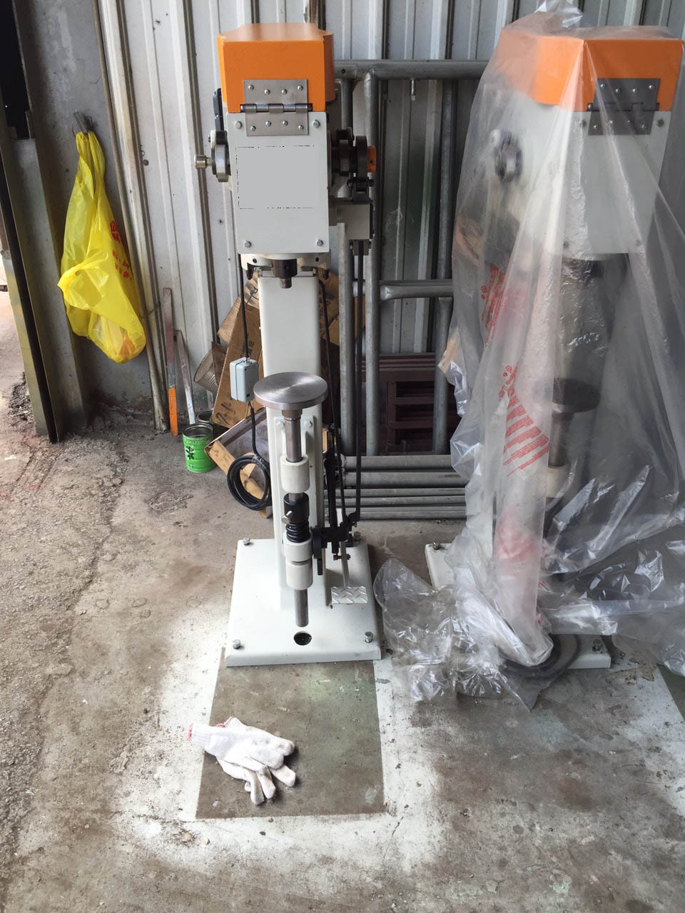 Small manual can seamer | Taiwantrade