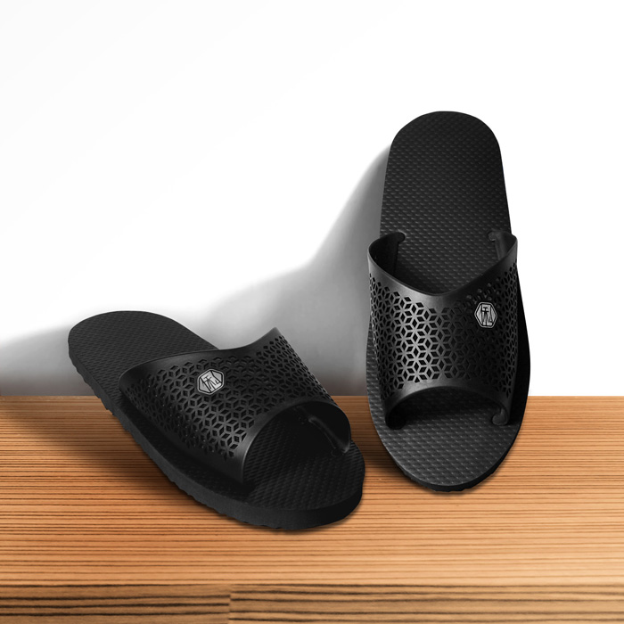 ∠120˚ NET SLIPPER_Black | Taiwantrade.com