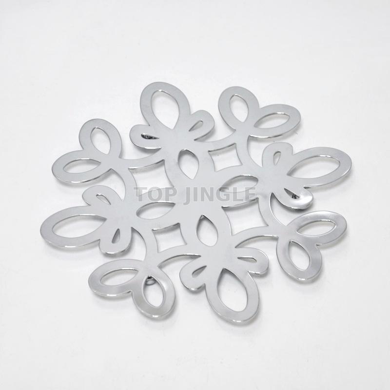 BOW OF RIBBON TOTEM DESIGN TRIVET | Taiwantrade