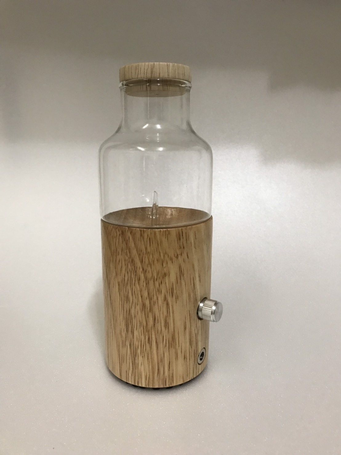 Synlyi Essential Oil Nebulising Diffuser(wood base) | Taiwantrade