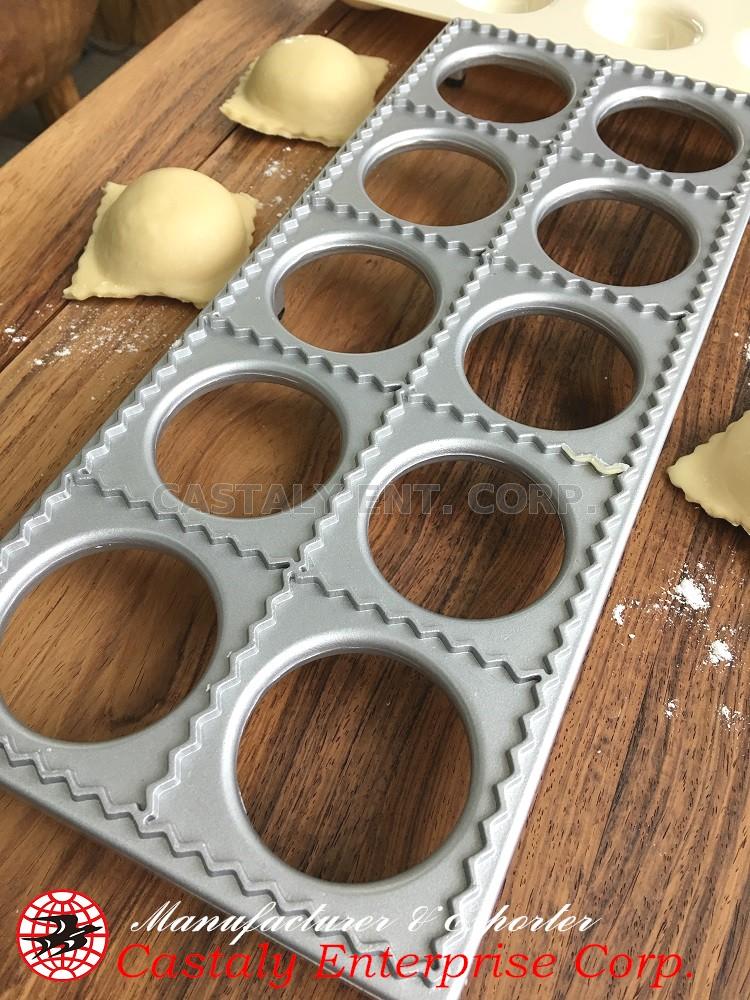 High Efficiency Non-Stick 2.5 inches Ravioli Making Machine | Taiwantrade