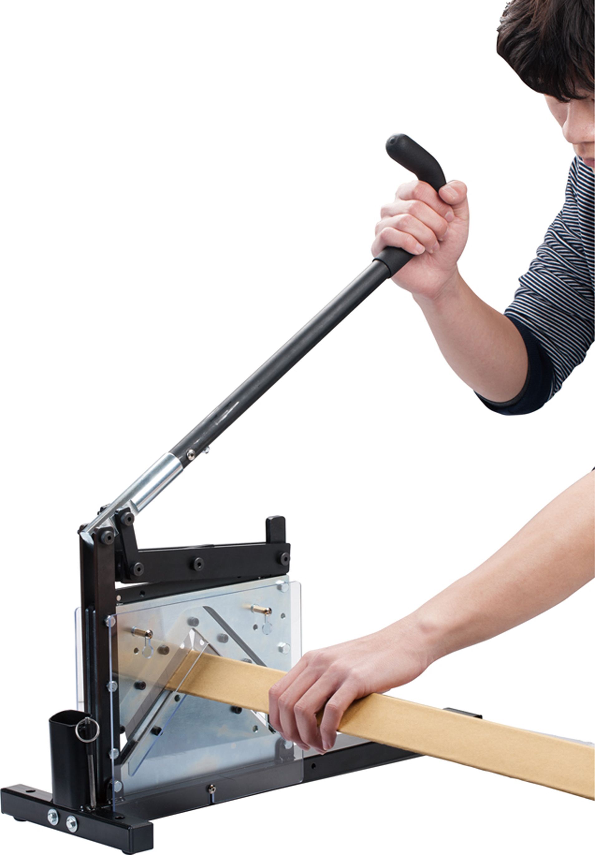 Cardboard Edge Protector Cutters | YANG BEY INDUSTRIAL CO., LTD.