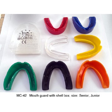 Mouth guard single with shell box, size: Senior, Junior | Taiwantrade