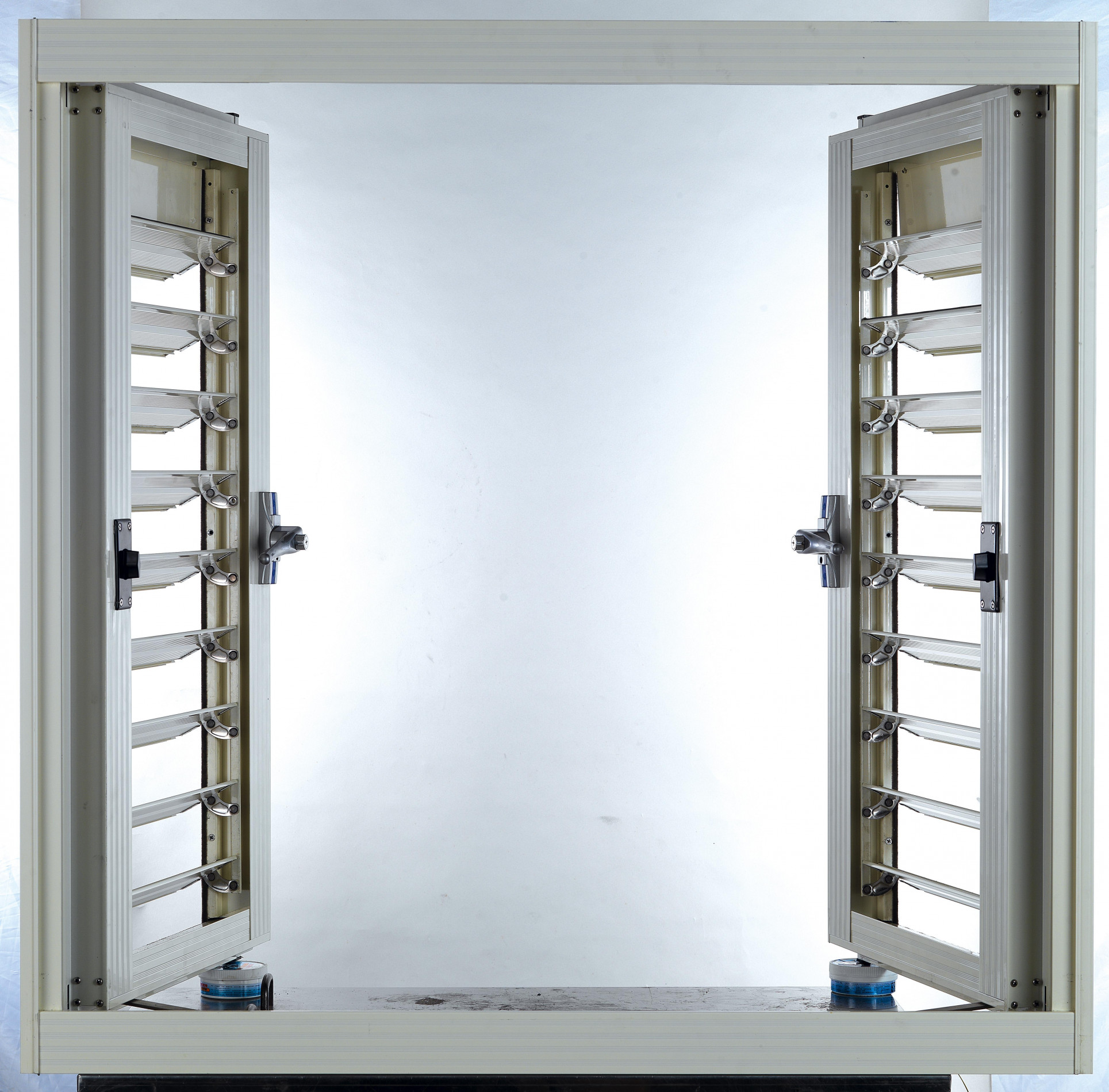 Aluminum Movable Louver Casement Window | Taiwantrade