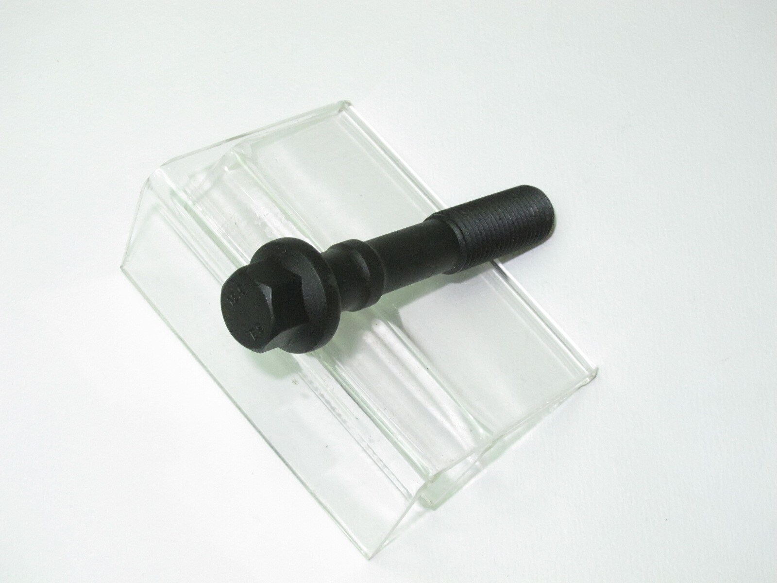 Waisted Shank Hex Flange screw | Taiwantrade.com