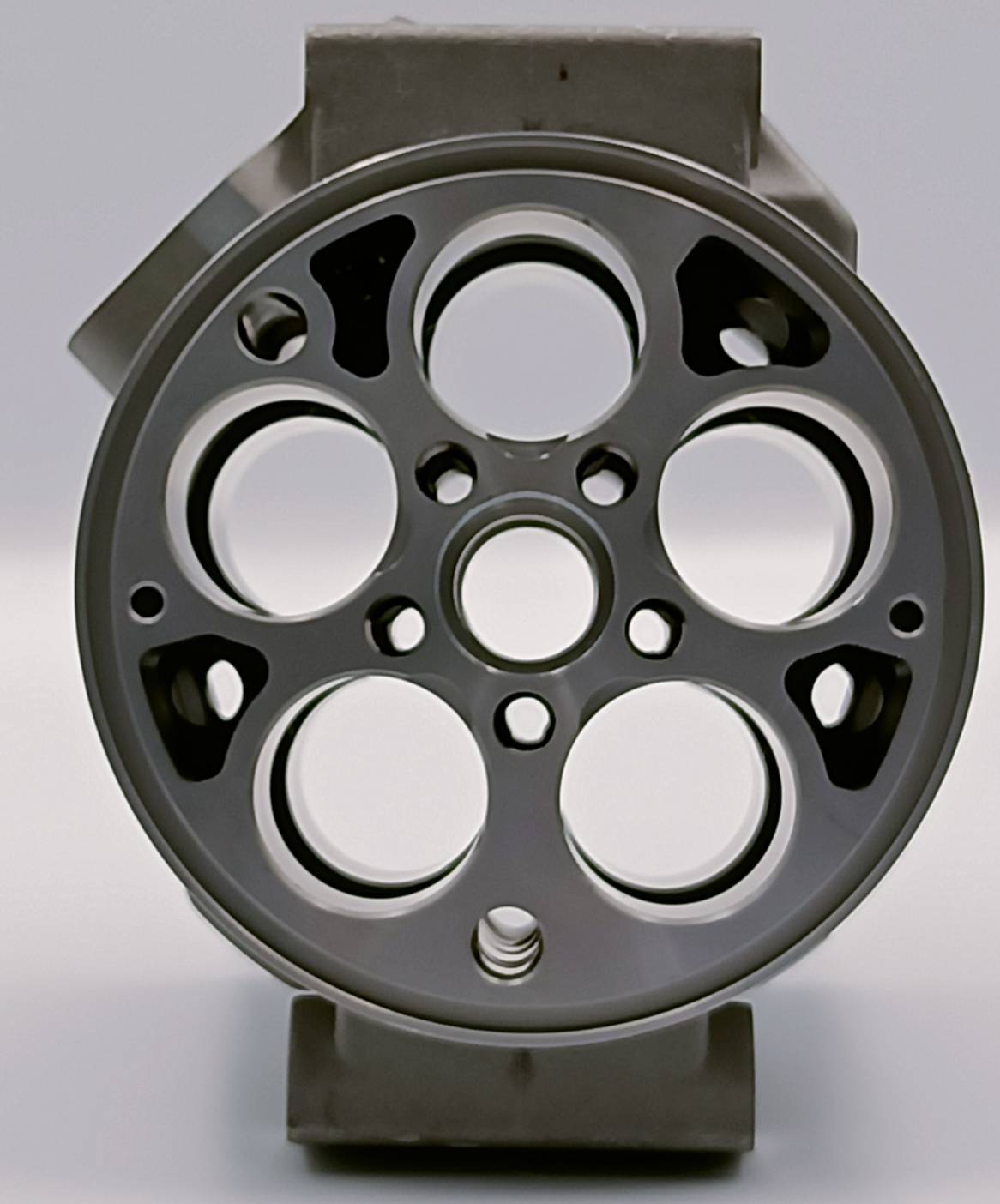 Cylinder - the Body of A/C Compressor | Taiwantrade.com