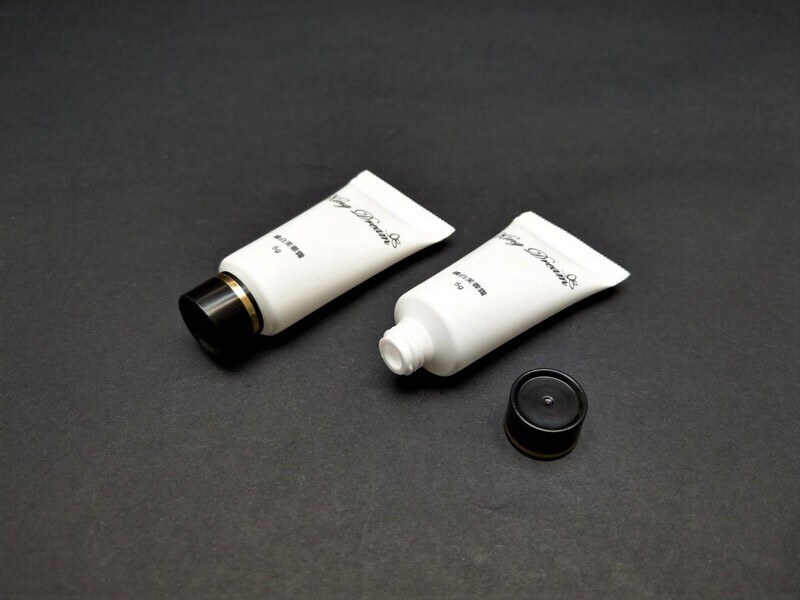 Small capacity cosmetic tube container for mini size essence, cream and ...