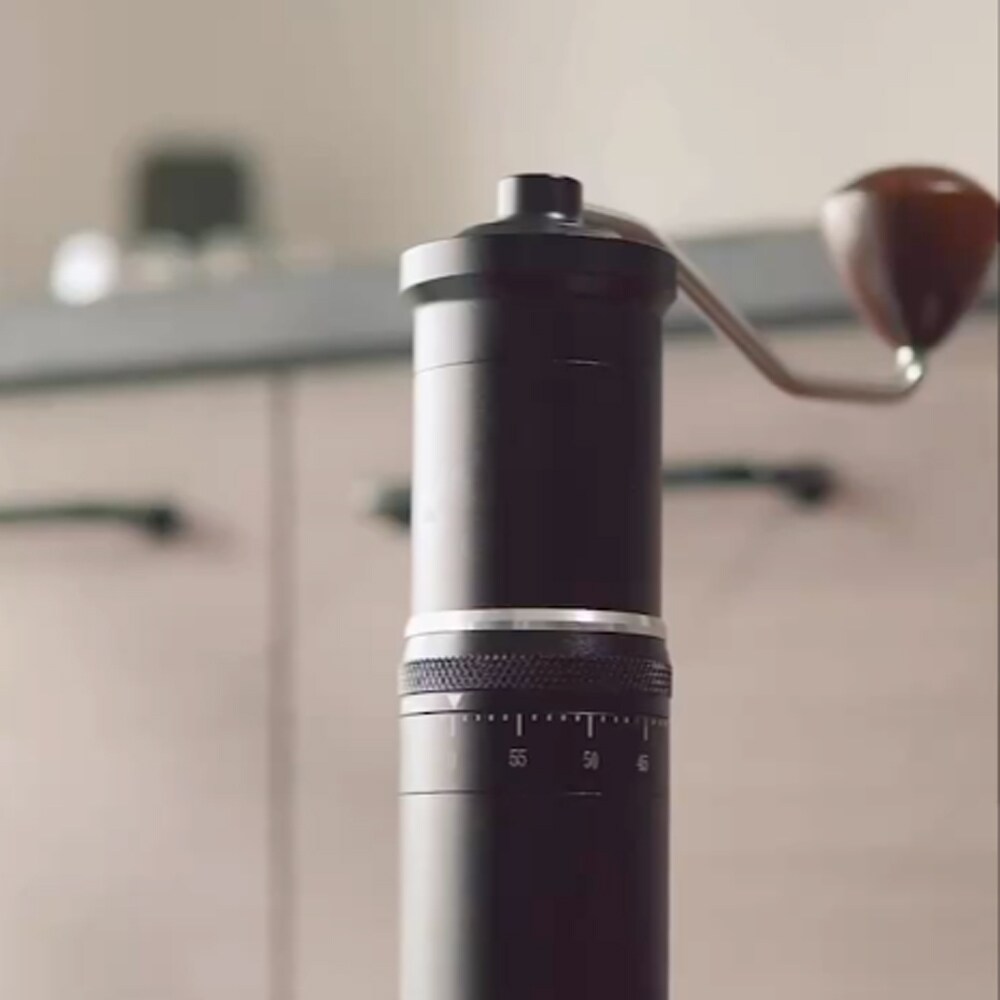 The Six Star External Regulation Hand Coffee Grinders | Taiwantrade.com