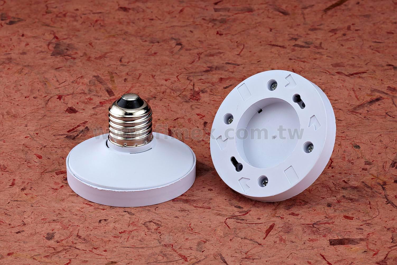 LAMPHOLDER ADAPTOR E27 TO GX53 | Taiwantrade.com