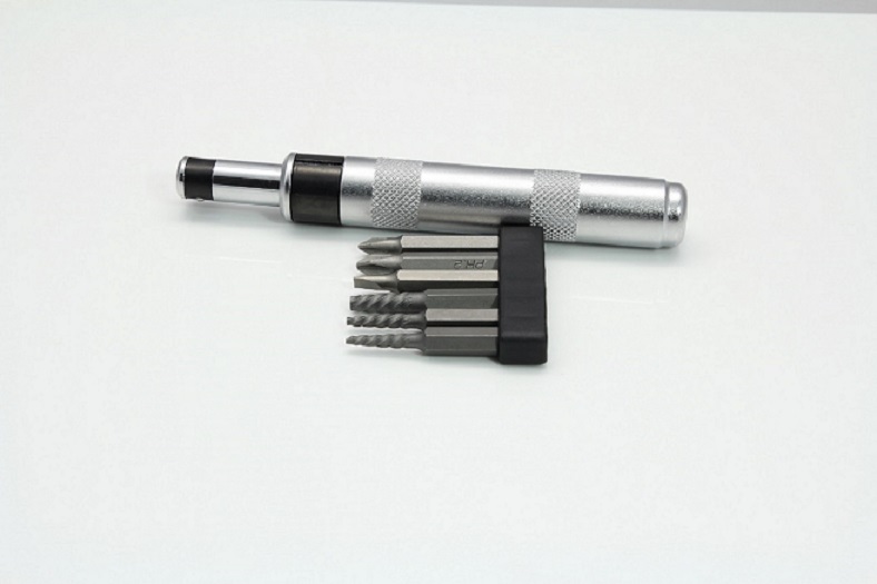 Exchangeable Cr-v or S2 Bit 7 PC Hand Micro Impact Driver | Taiwantrade