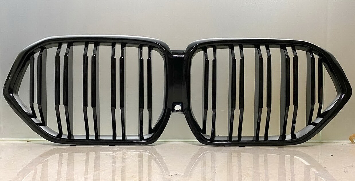 X-6 G06 19 ON SHINY BLACK X6 M LOOK | Taiwantrade