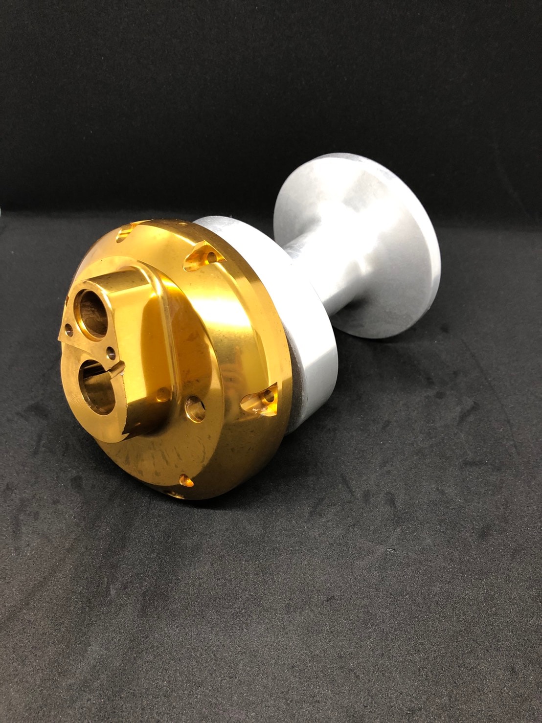 Tackle set of reel and side plate | Taiwantrade