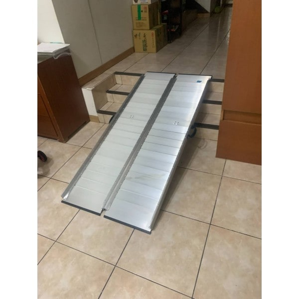 Bi-Folding Ramps BJ75 | Taiwantrade