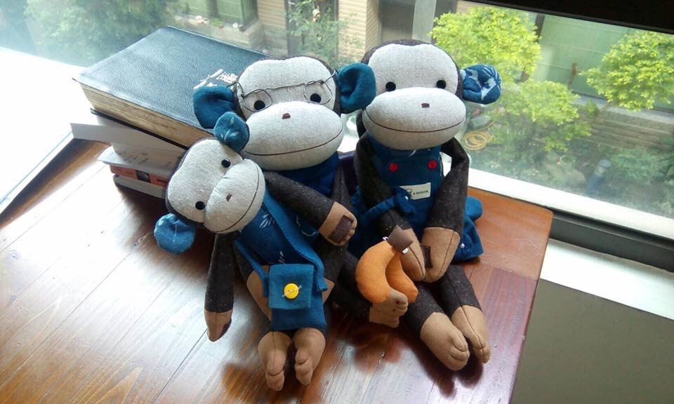 Handmade Monkey Hand Puppet Made of Cotton (Blue-Dyed) | Taiwantrade