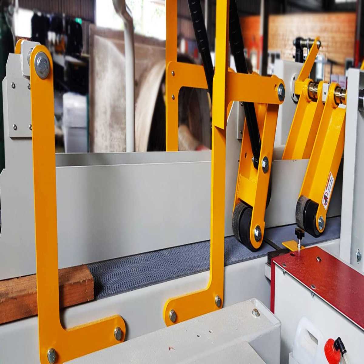 Single Head Band Resaw | Taiwantrade.com